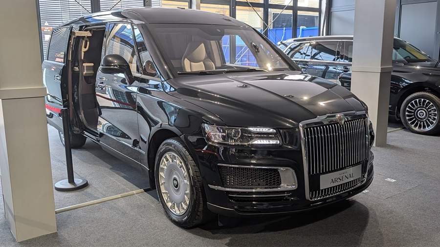 Aurus может запустить открытые продажи минивэна Arsenal в 2026 году | Новости авто | Известия ...